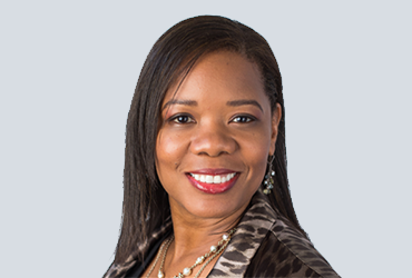 Lockie Andrews CDO UNTUCKit | Steve Buors of ReShift Media - Retail ...