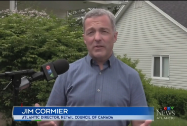 Masks make it impossible for deaf and hard-of-hearing to read lips ...