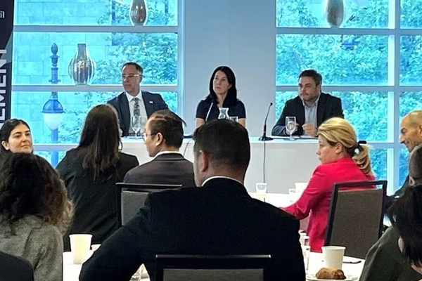 Mayor of Montreal meets with RCC members - Retail Council of Canada